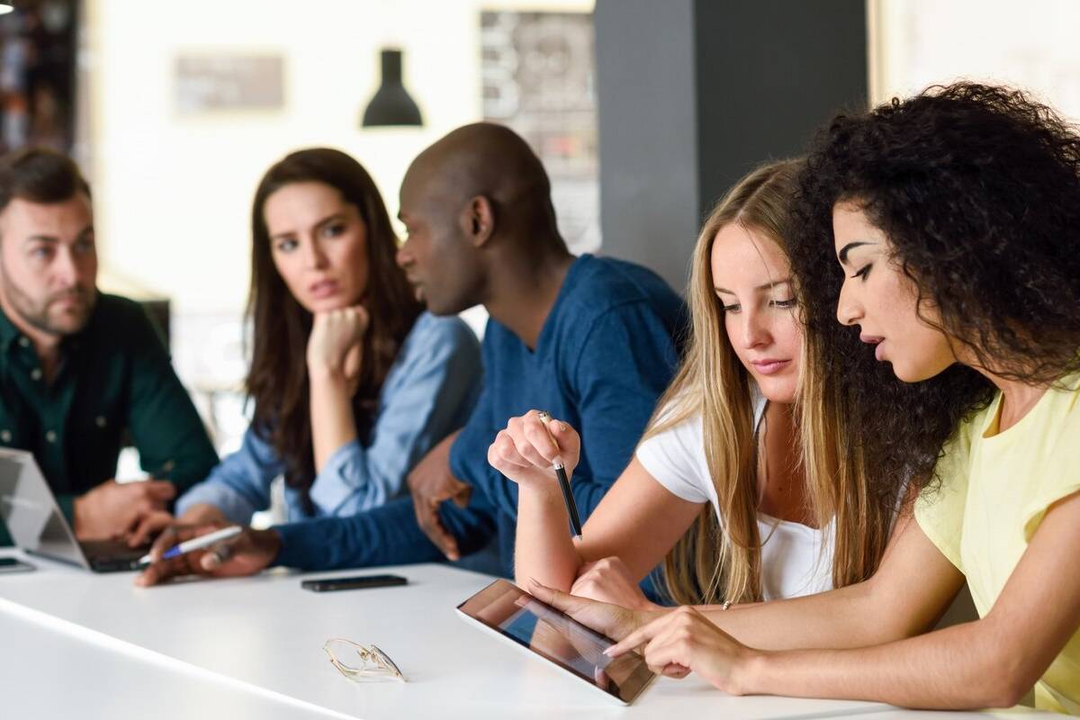 Bac STMG : top des métiers bien payés et en forte demande