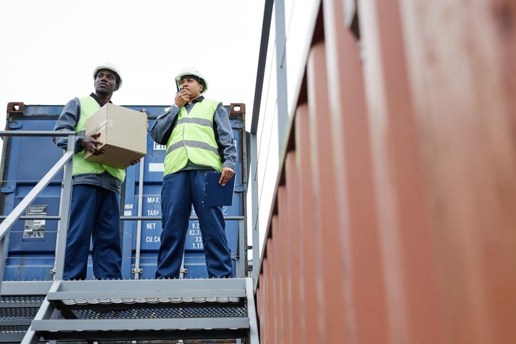 Devenir matelot de la marine marchande : missions, formations et salaire